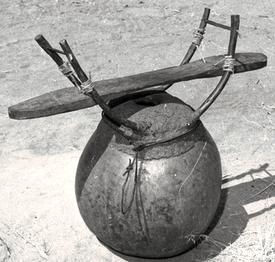 Musical instruments in Zambia: one-note xylophone